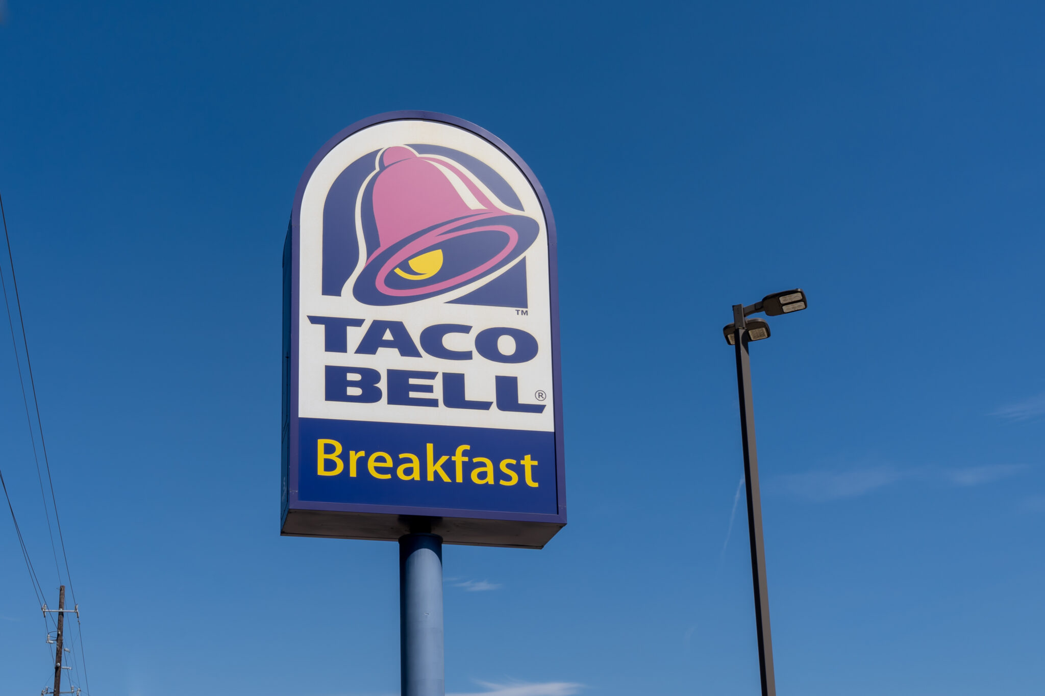 Pylon & Pole Signs | Superior LED Displays & Custom Signs